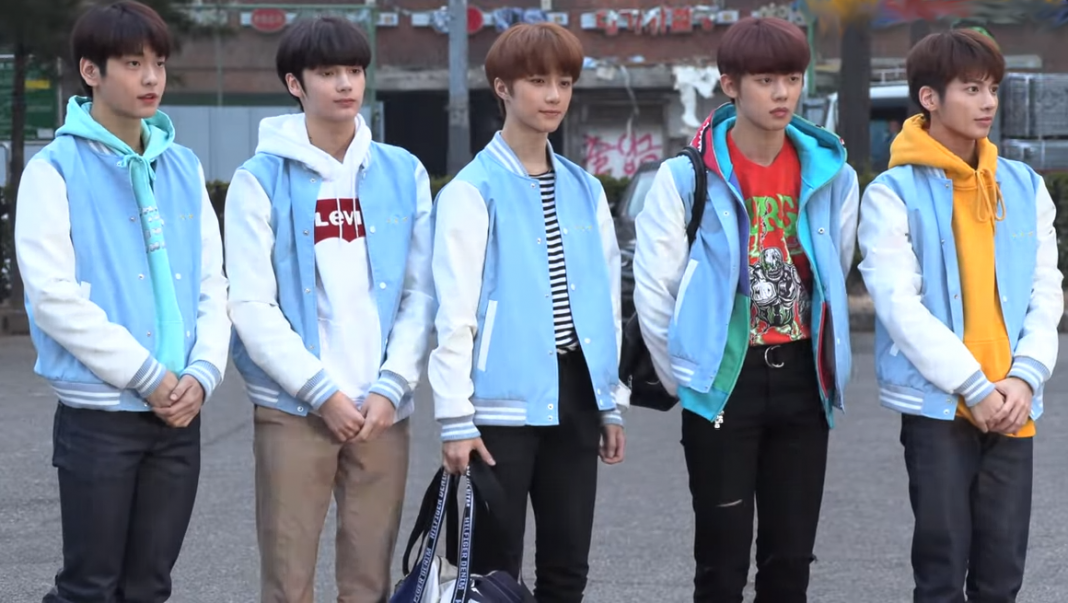 Tomorrow by Together, ranked first in Oricon Chart for 5 days with the ...